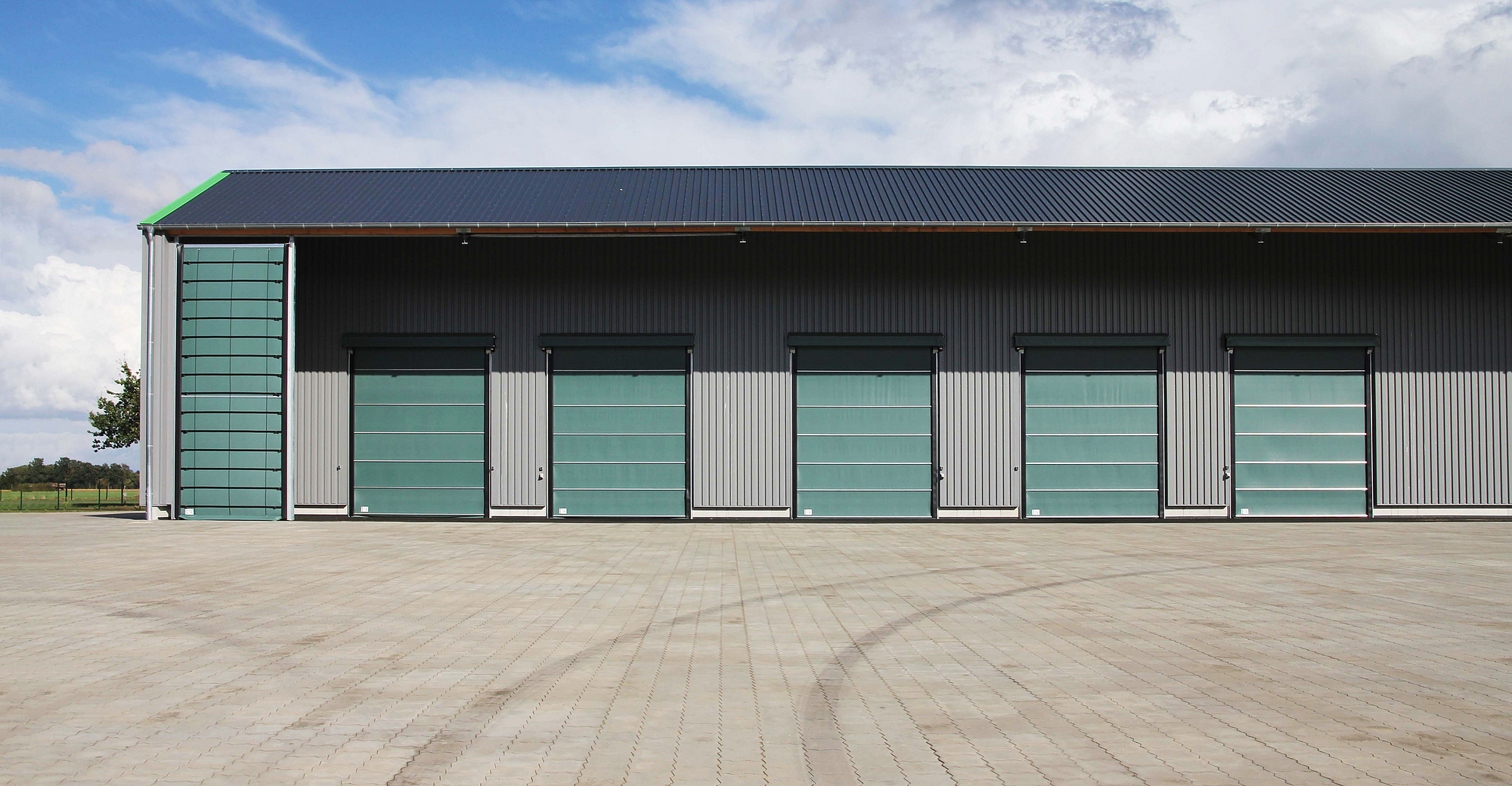 Tectura Stabitor - De roldeur voor industriehallen van HUESKER